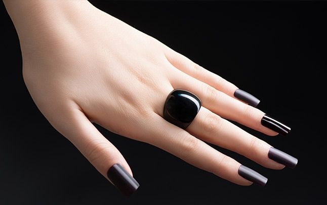 How to Become a Hand Model in 2024? A Complete Guide + Tips